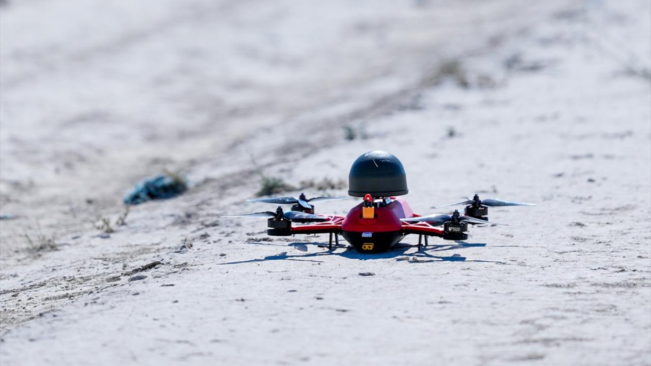 TÜRK SAVUNMA SANAYİ’NİN İLK FPV KAMİKAZE DRONU ‘AZAT’ – Gençliğin Sesi